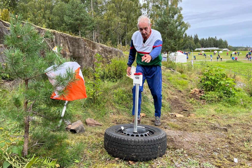 Verden rundt: Arne Christian Scheie har løpt orienteringsløp i 100 ...